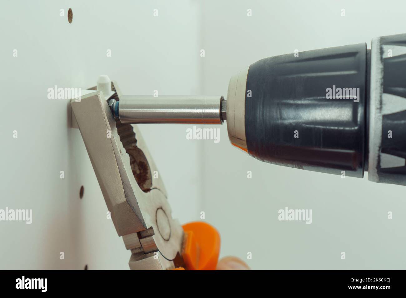 Fix your walls hi-res stock photography and images - Alamy