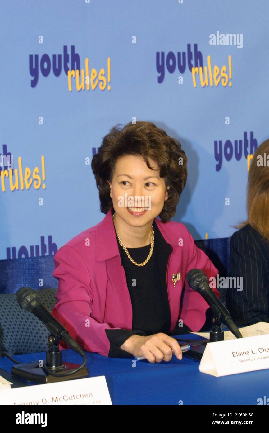 Office of the Secretary - Secretary Elaine Chao Attends Teen Press ...
