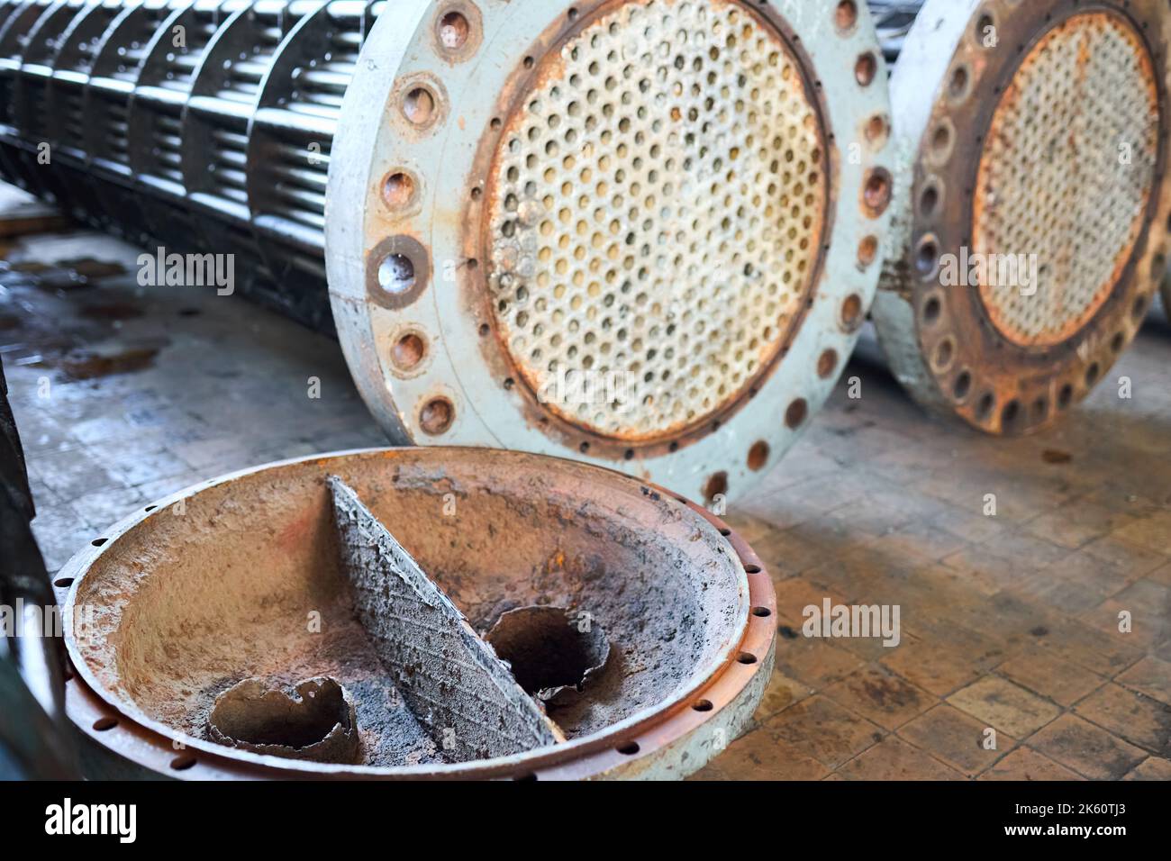 Corrosion, refinery heat exchangers chiller tubes with flange system ...