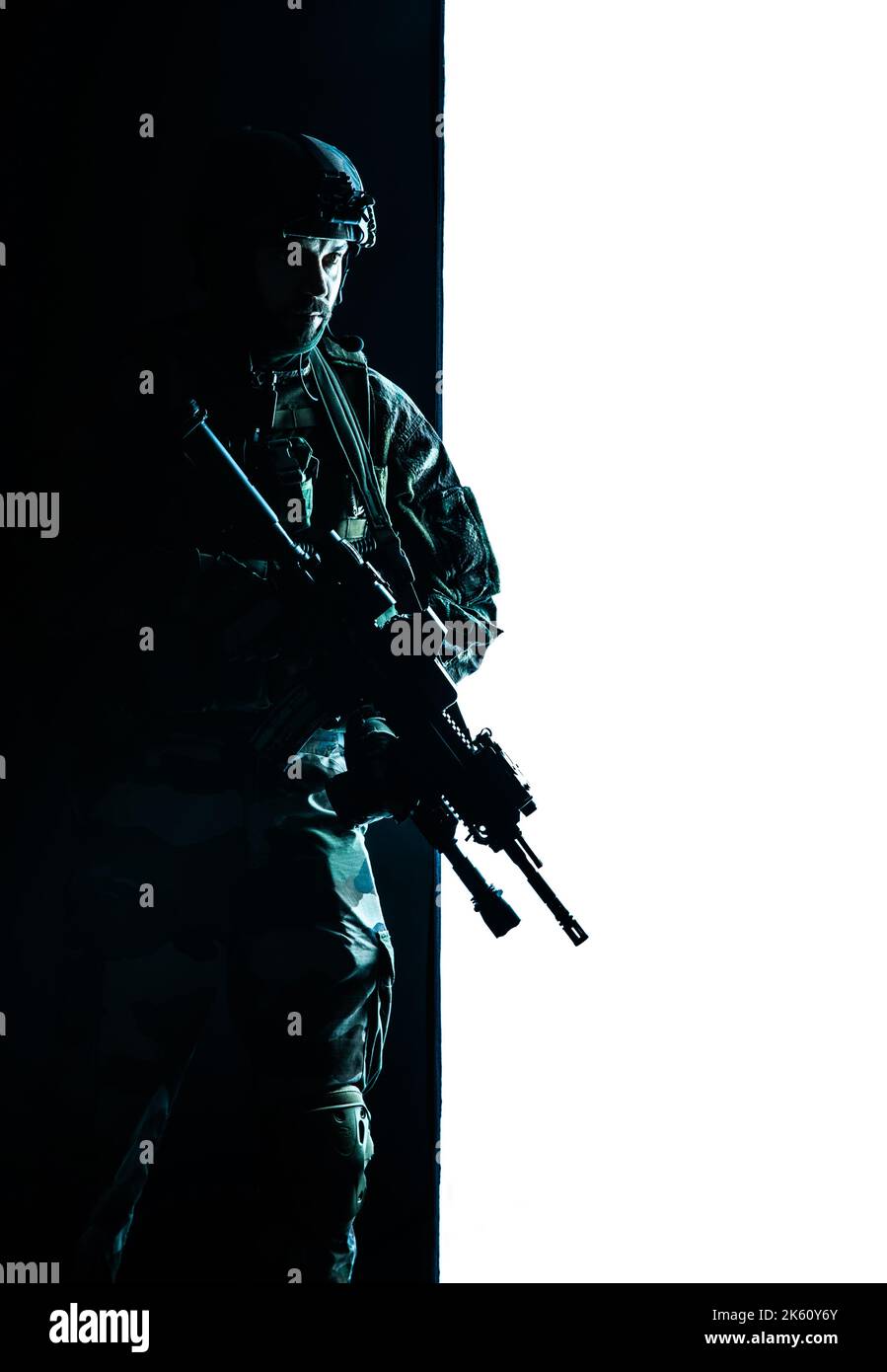 Paratroopers of french 1st Marine Infantry Parachute Regiment RPIMA ...