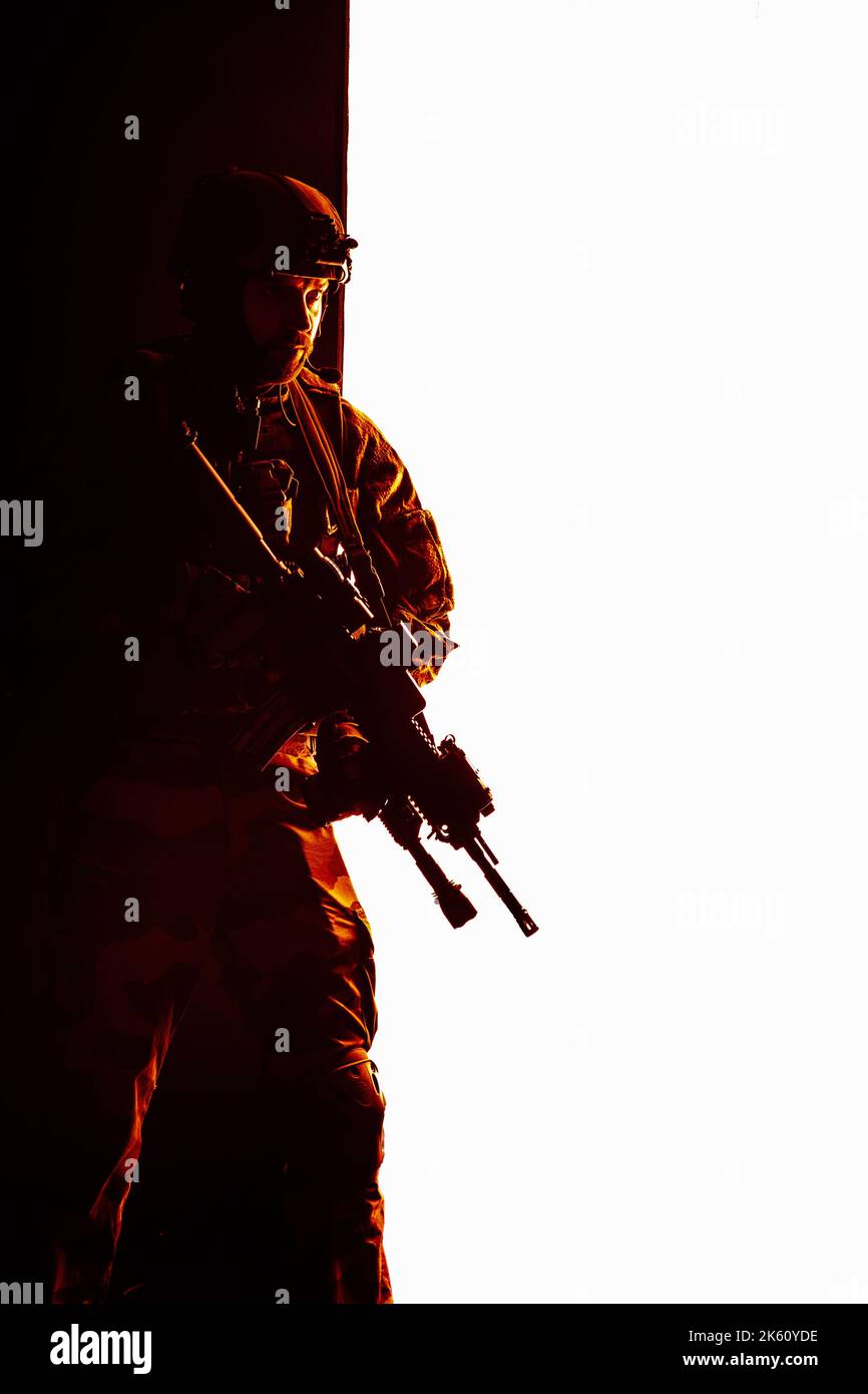 Paratroopers of french 1st Marine Infantry Parachute Regiment RPIMA ...