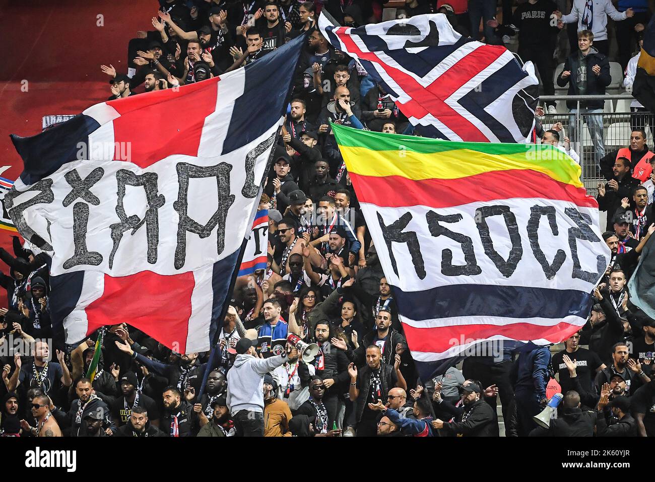 Drapeaux de football hi-res stock photography and images - Alamy