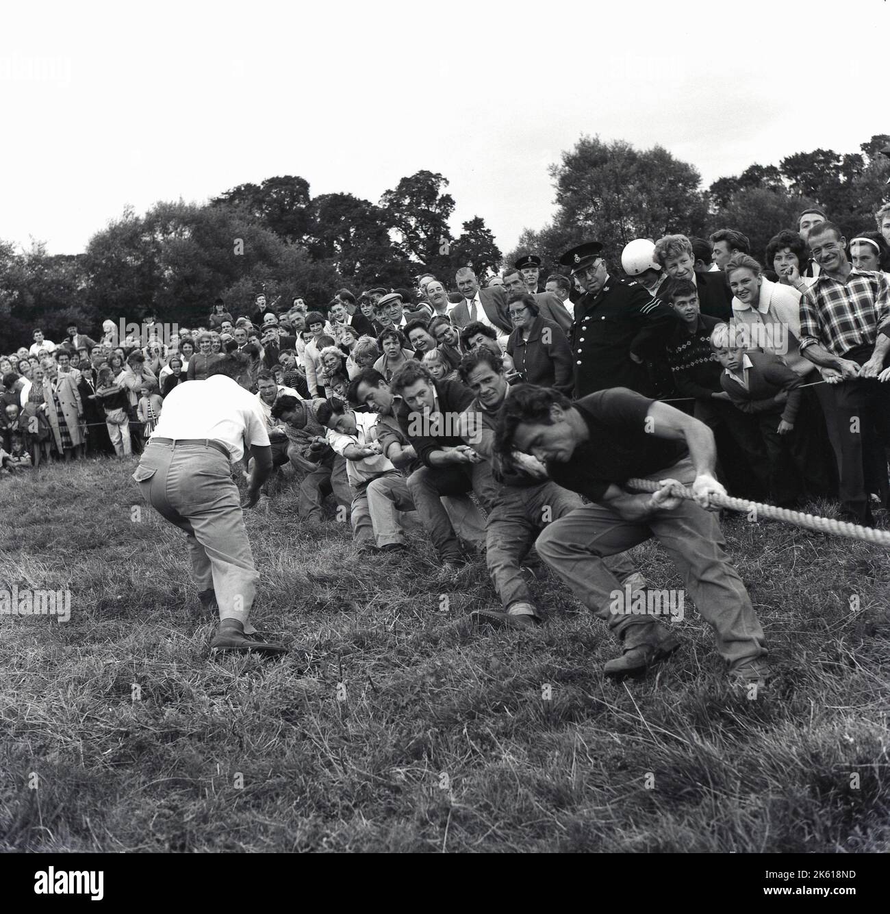 1964, historical, tug of war Ickford team competing against Tiddington ...