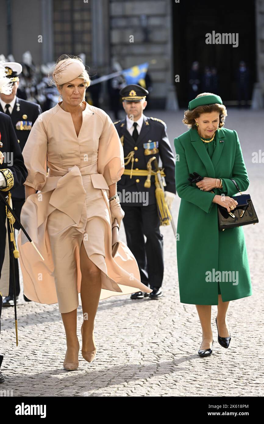 Queen Máxima and Queen Silvia at the Royal Palace for the official ...