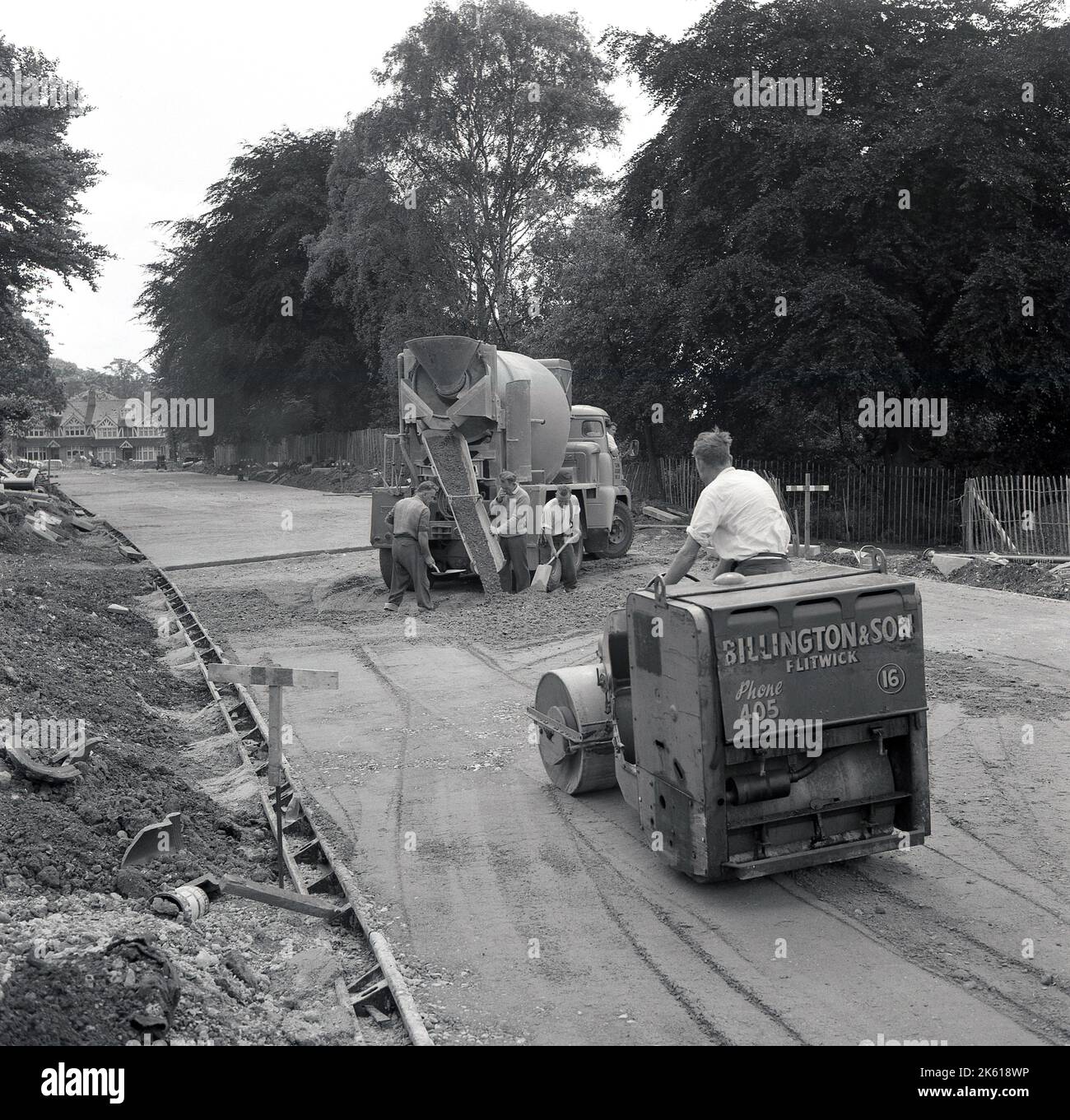 Black workers uk 60s hi-res stock photography and images - Alamy