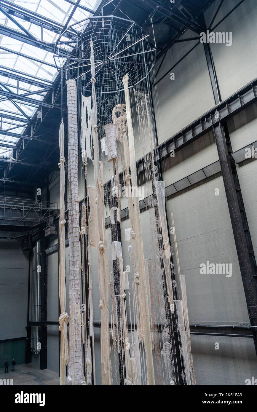 11 October 2022: Cecilia Vicuña, Brain Forest Quipu at Tate Modern ...
