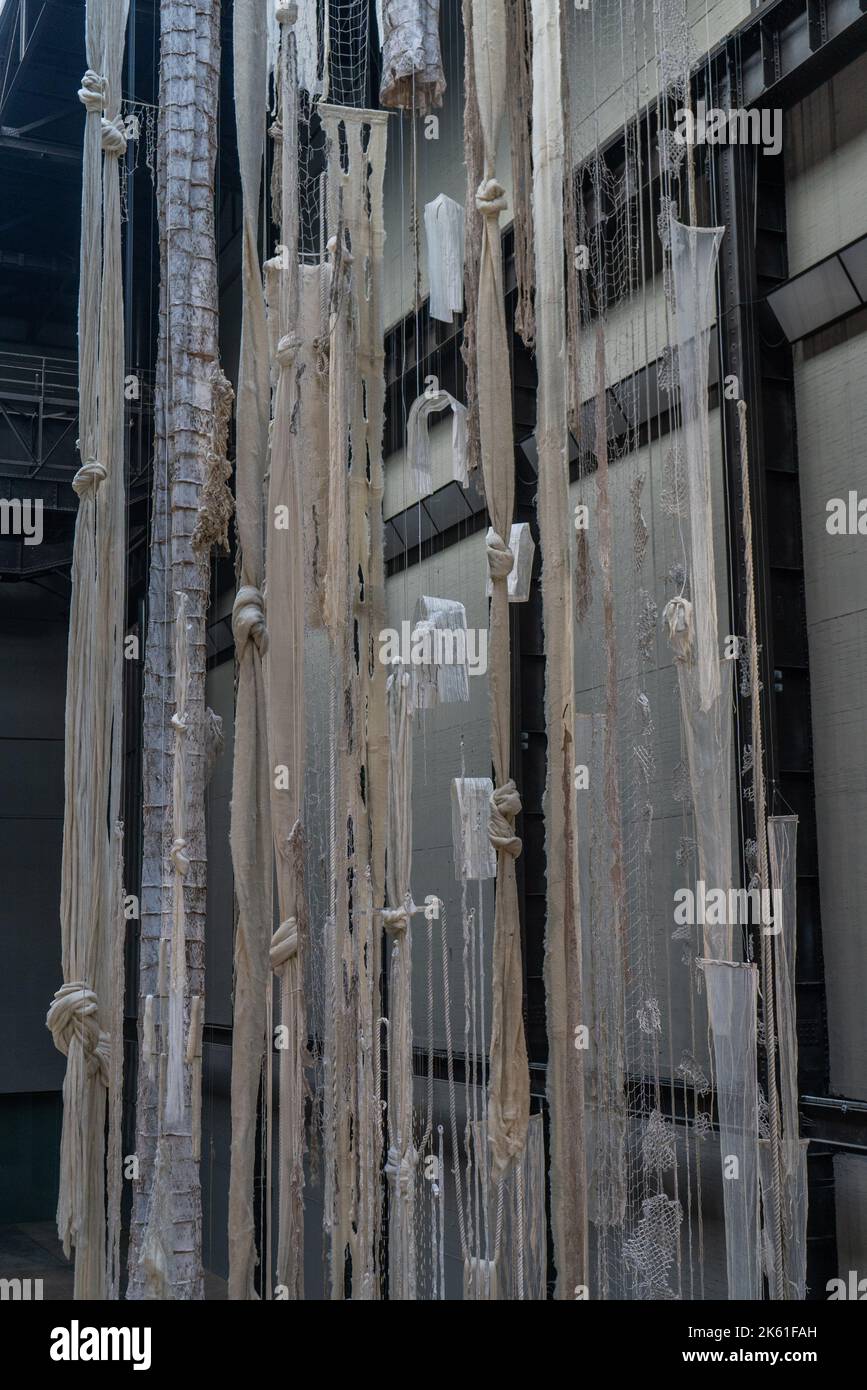 11 October 2022: Cecilia Vicuña, Brain Forest Quipu at Tate Modern ...