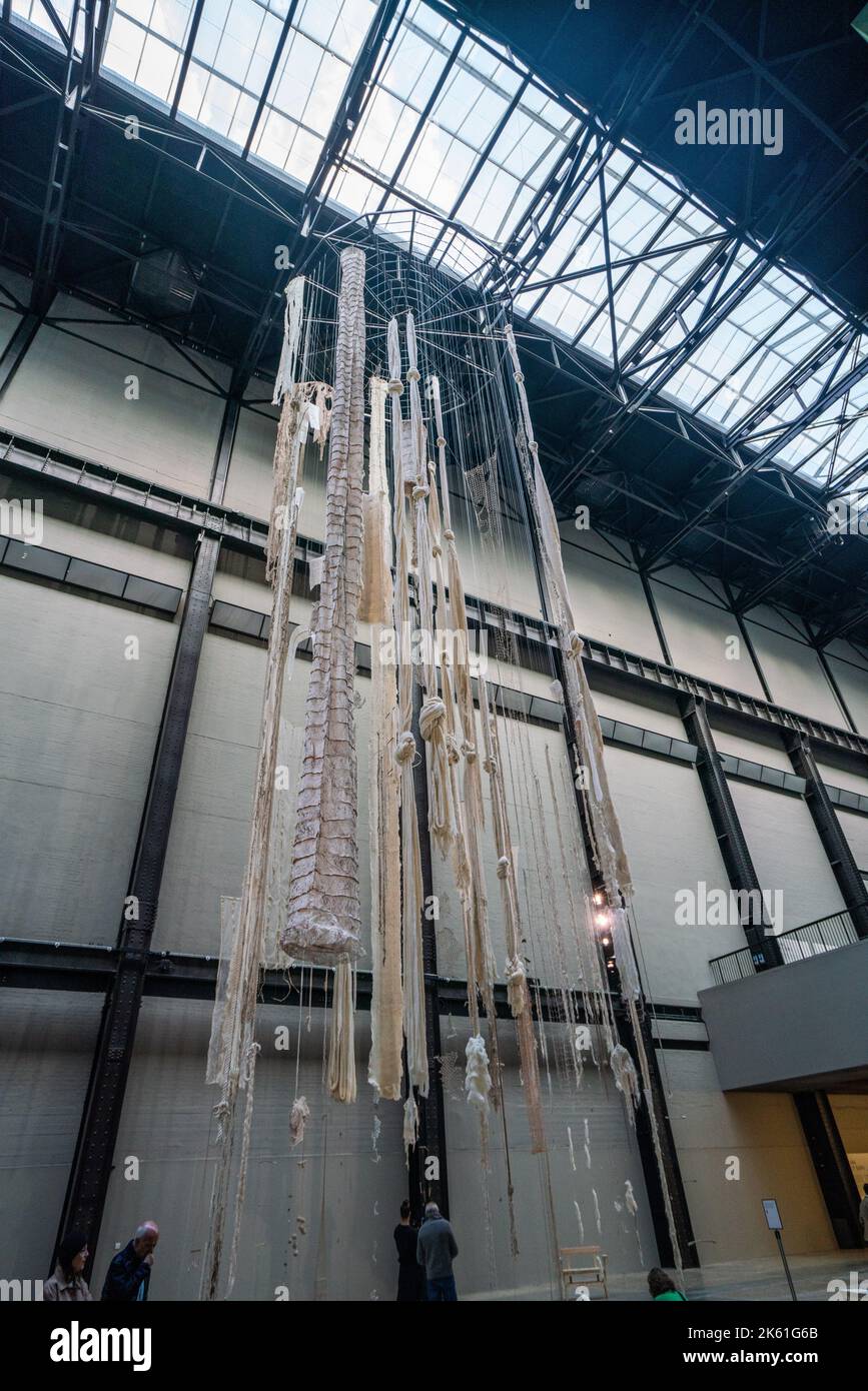 11 October 2022: Cecilia Vicuña, Brain Forest Quipu at Tate Modern ...