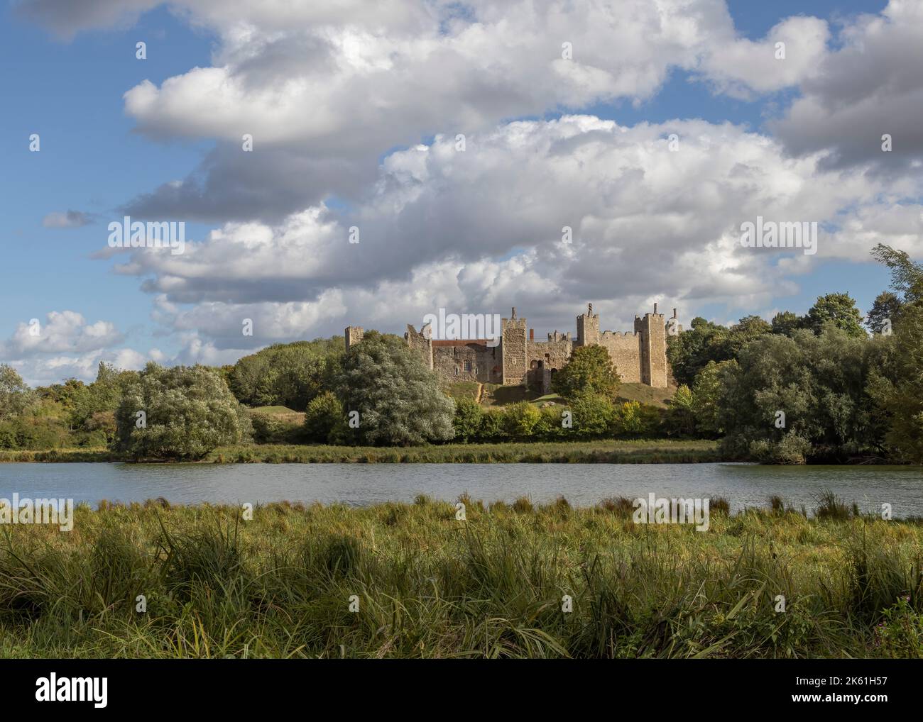 Mere castle hi-res stock photography and images - Alamy