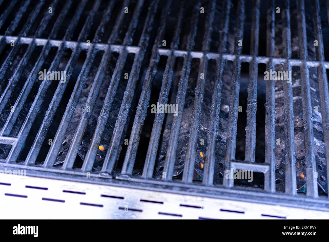 Gas grill grates hi-res stock photography and images - Alamy