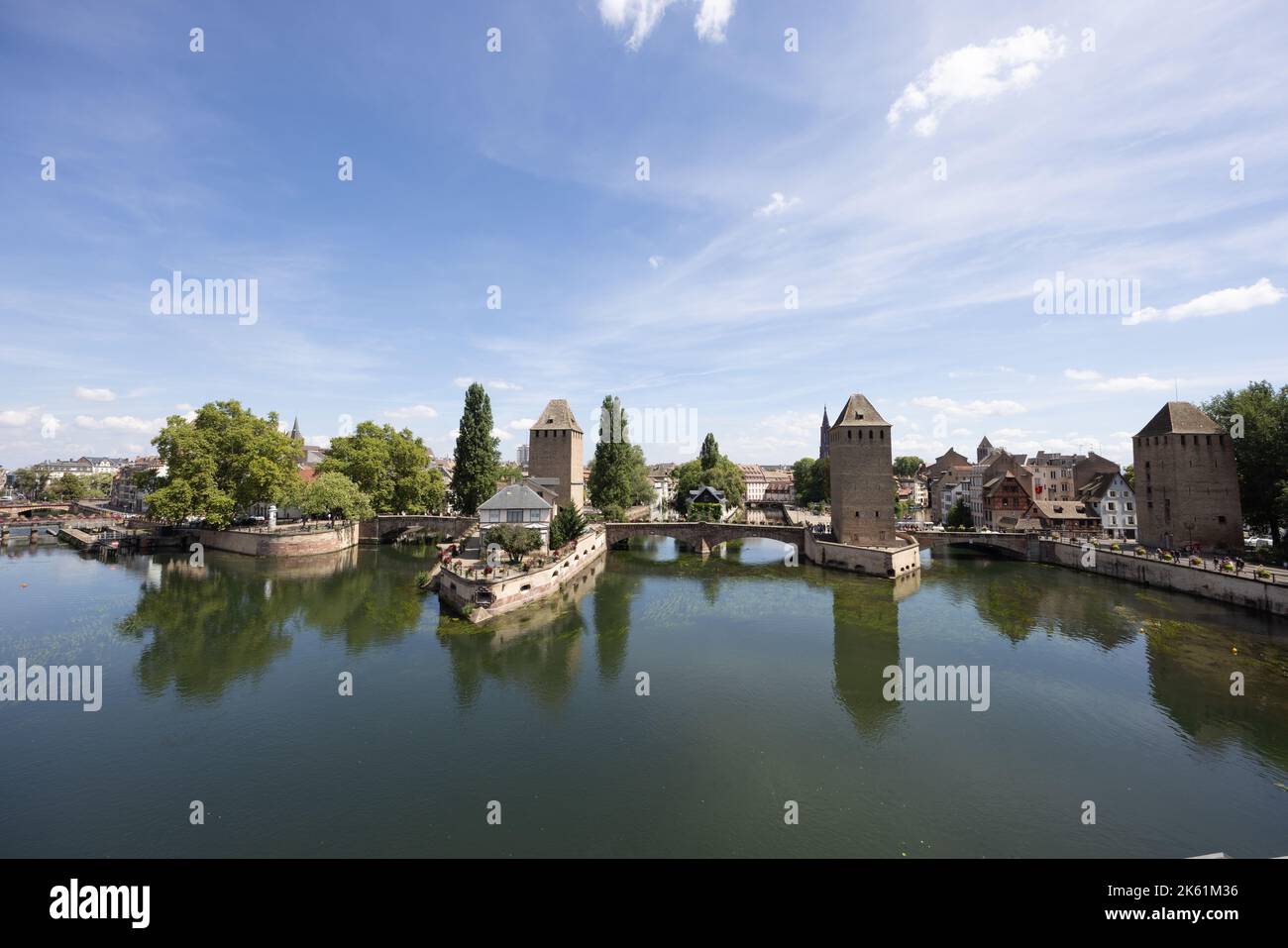 Covered bridges hi-res stock photography and images - Alamy