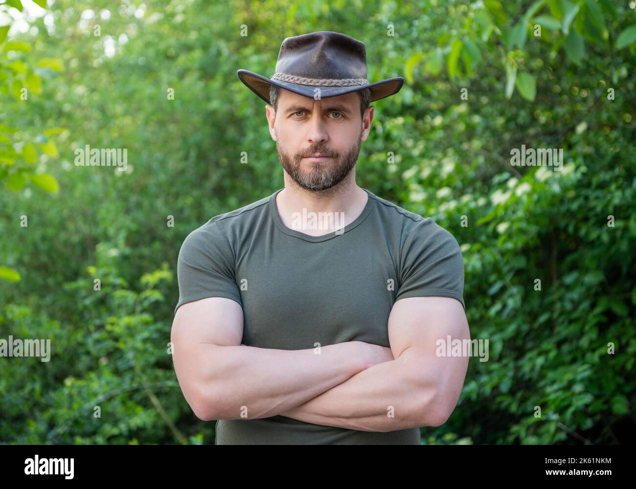 Rancher farmer wearing cowboy hat hi-res stock photography and images ...