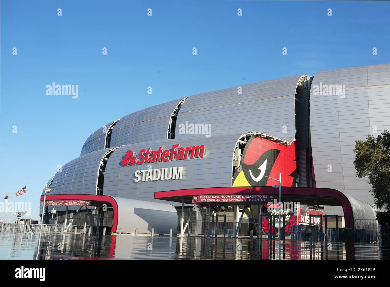 A general overall view of State Farm Stadium and reflection pond and ...