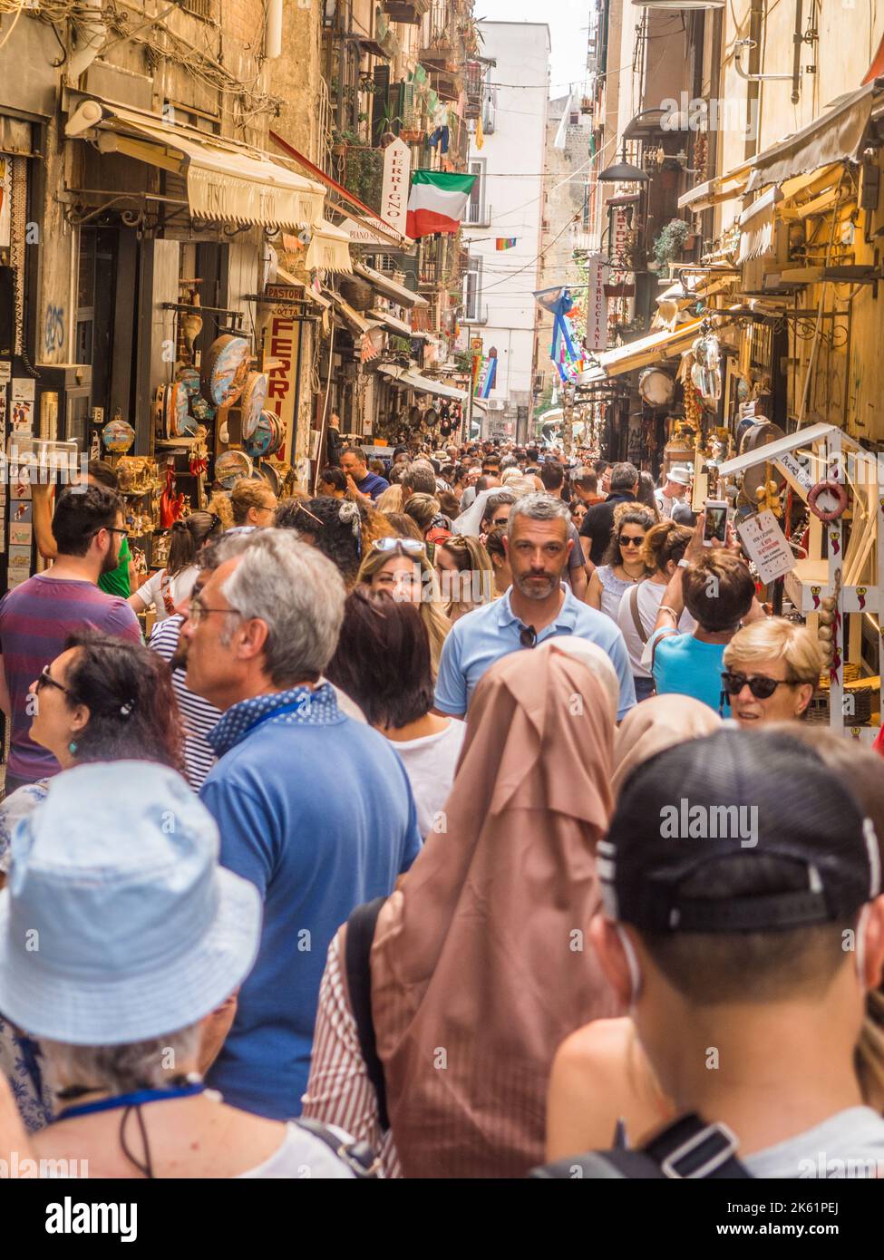 Naples street people hi-res stock photography and images - Alamy
