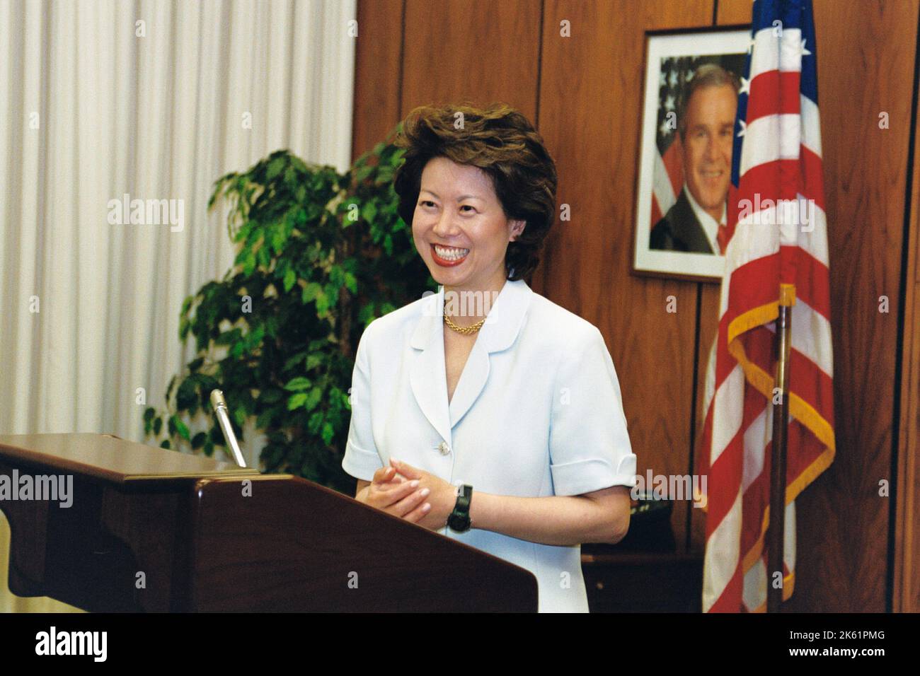 Office of the Secretary - Employee Donna Hart Family Visit with ...