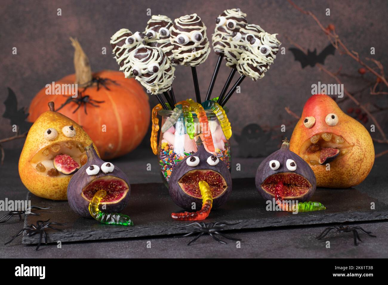 Creepy pear and fig monsters, mummy shaped chocolate cake pops and ...
