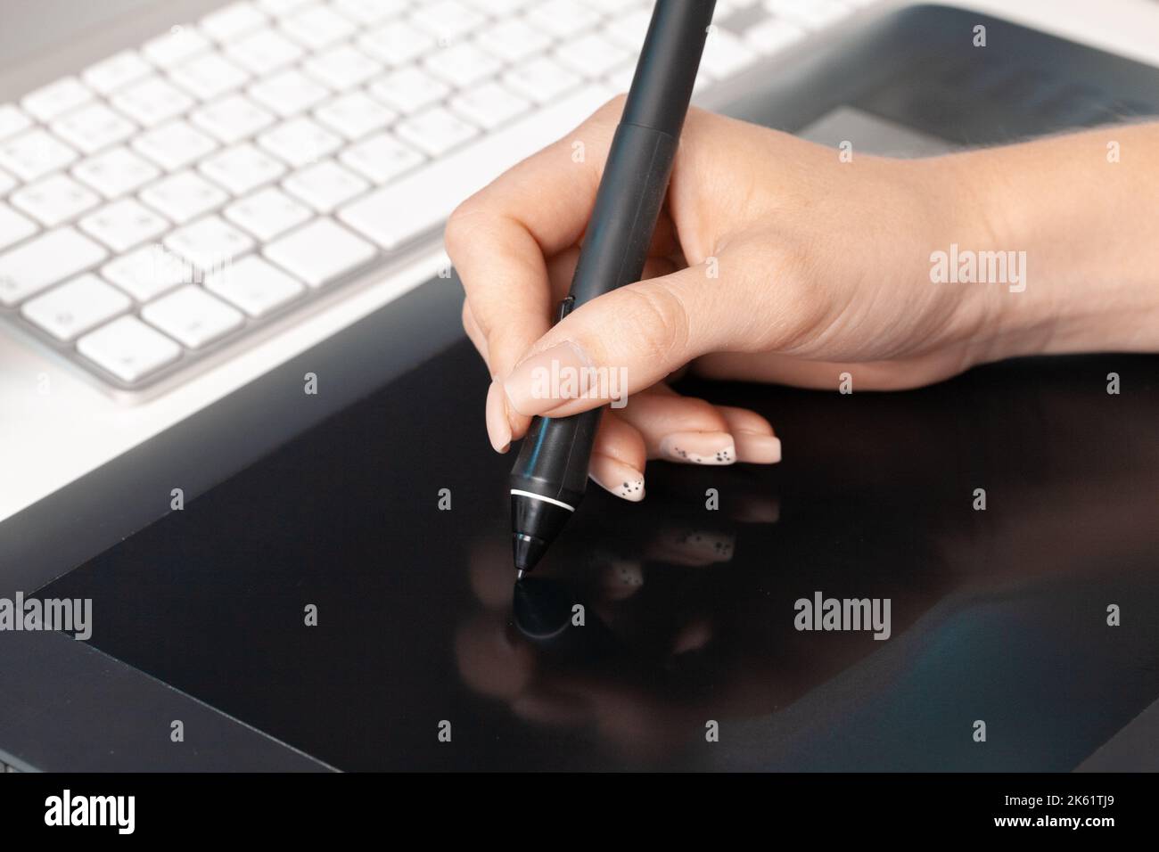 Graphic designer computer visual media hi-res stock photography and ...