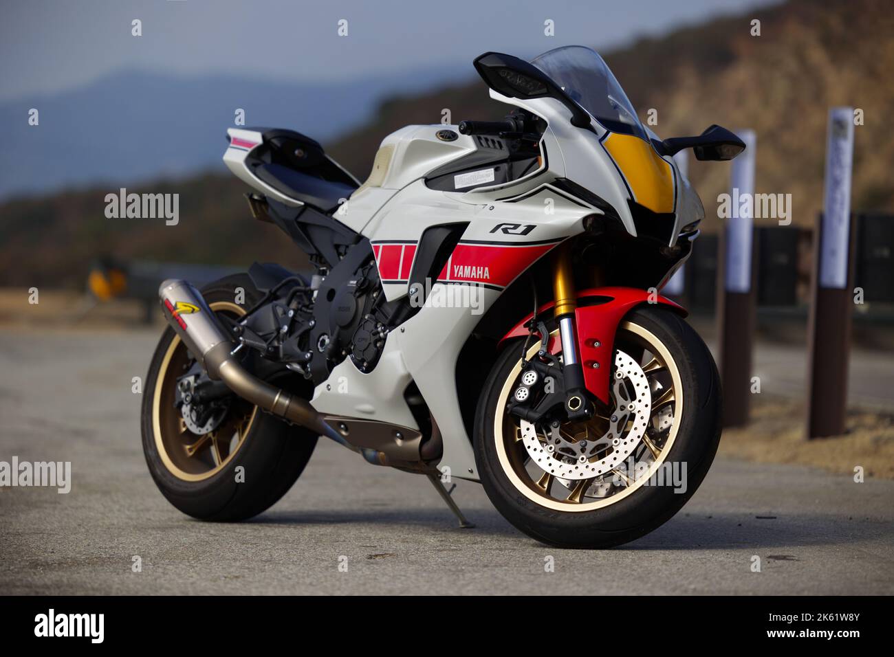 Yamaha r1 road bike hi-res stock photography and images - Alamy