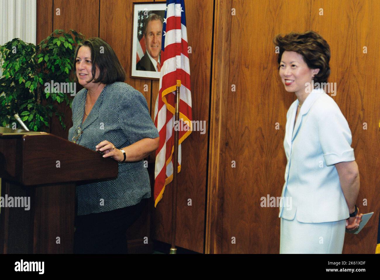 Office of the Secretary - Employee Donna Hart Family Visit with ...
