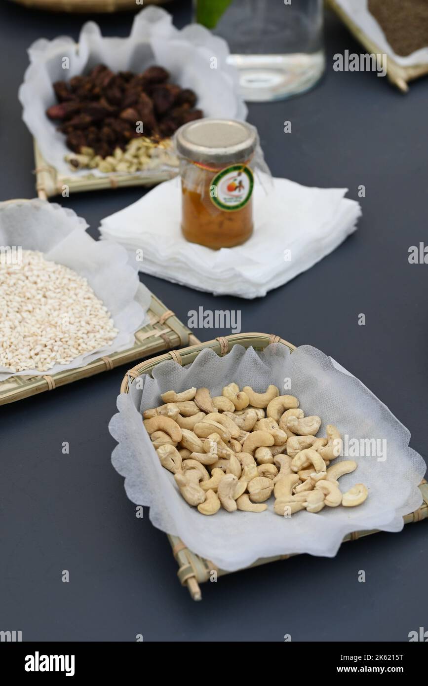 Cashew nuts, white rice and chutney sauce Stock Photo - Alamy