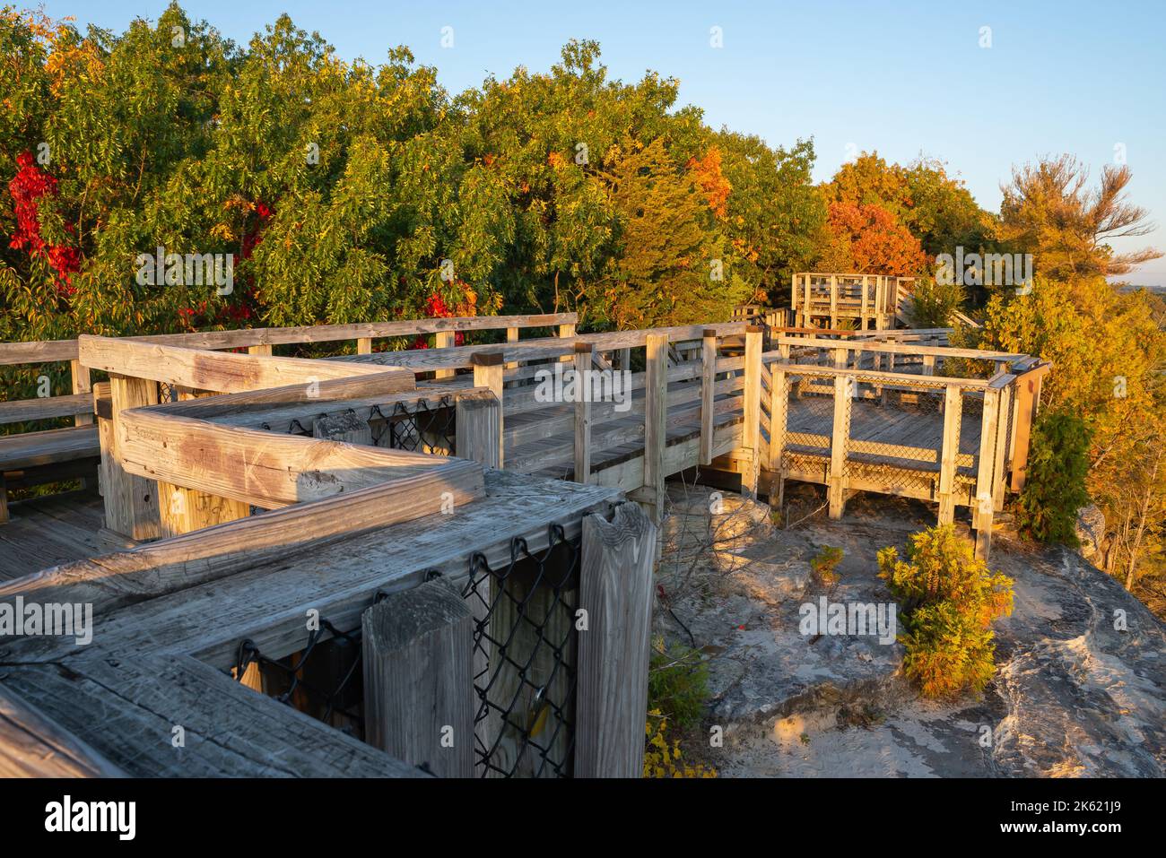 Overlooking the Autumn landscape from Eagle Cliff Overlook in Starved ...
