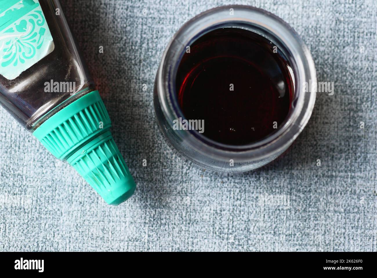 Bottle of maple syrup isolated hi-res stock photography and images - Alamy