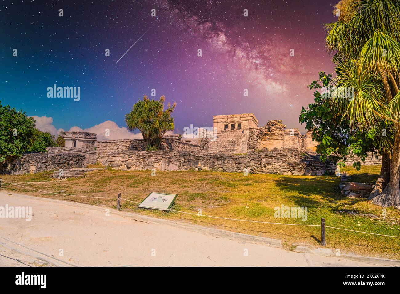 The castle, Mayan Ruins in Tulum, Riviera Maya, Yucatan, Caribbean Sea ...