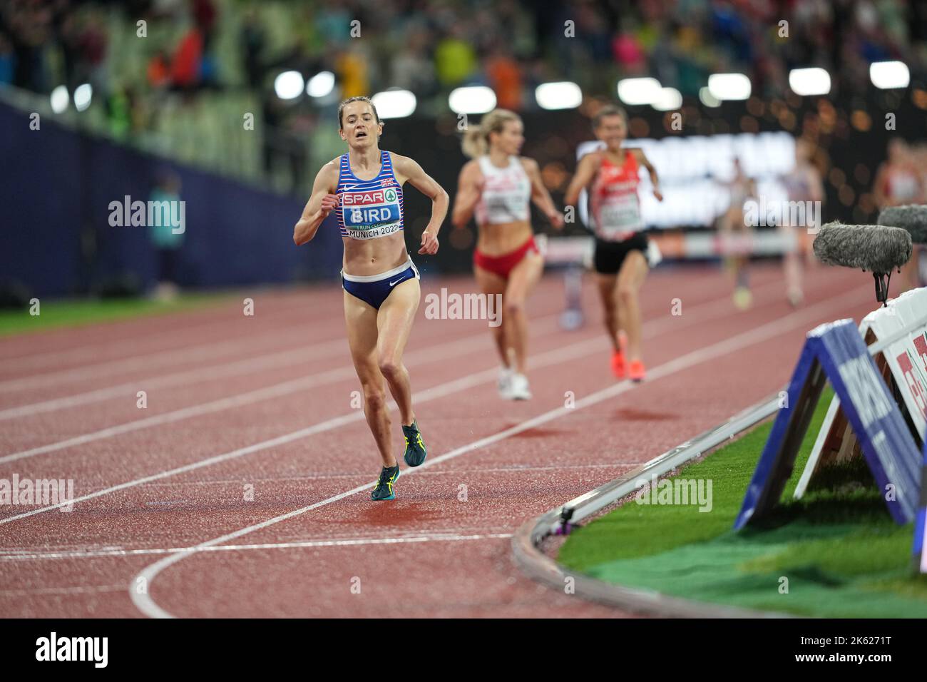 Elizabeth Bird participating in the 3000m steeplechase of the European ...
