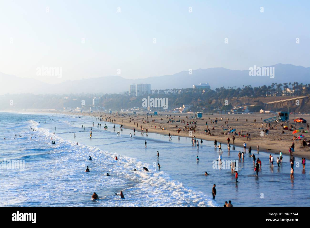 Santa monica beach crowded people hi-res stock photography and images ...