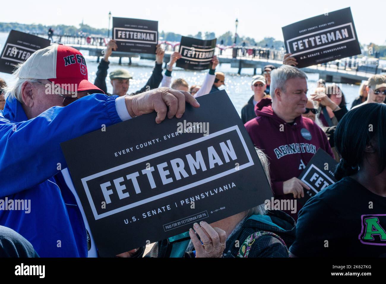 John Fetterman's Pennsylvania rally for the U.S. Senate campaign 2022 ...