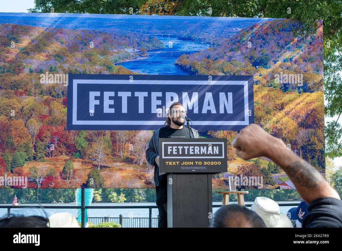 John Fetterman's Pennsylvania rally for the U.S. Senate campaign 2022 ...