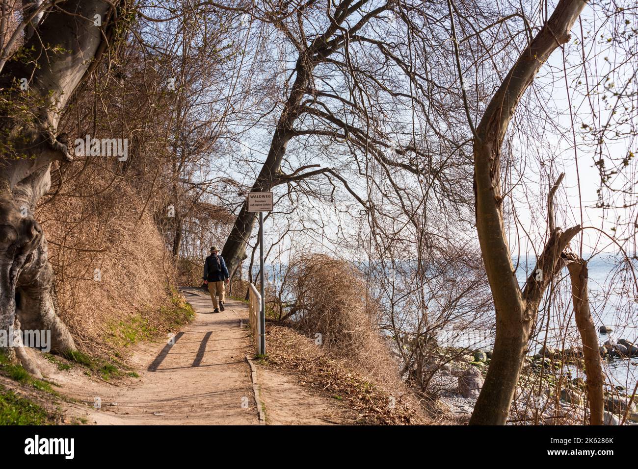 Ostsebad Sassnitz auf der Ostseeinsel Rügen Wanderweg entlang der ...