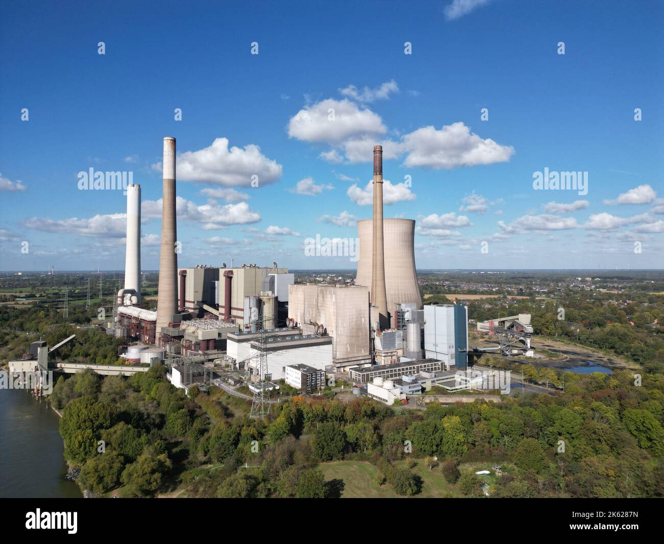 Decommissioned coal fired power hi-res stock photography and images - Alamy