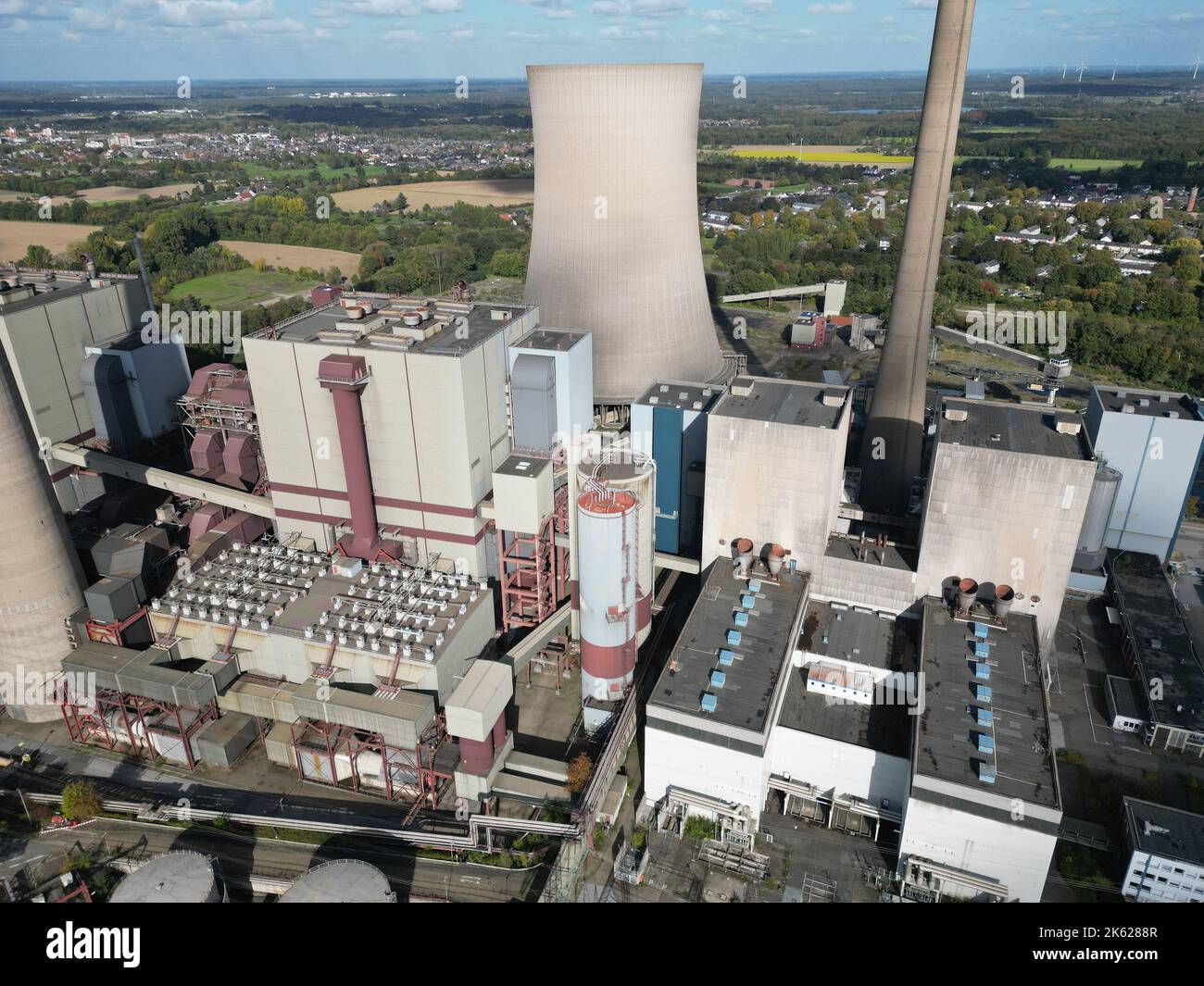 Decommissioned coal fired power hi-res stock photography and images - Alamy