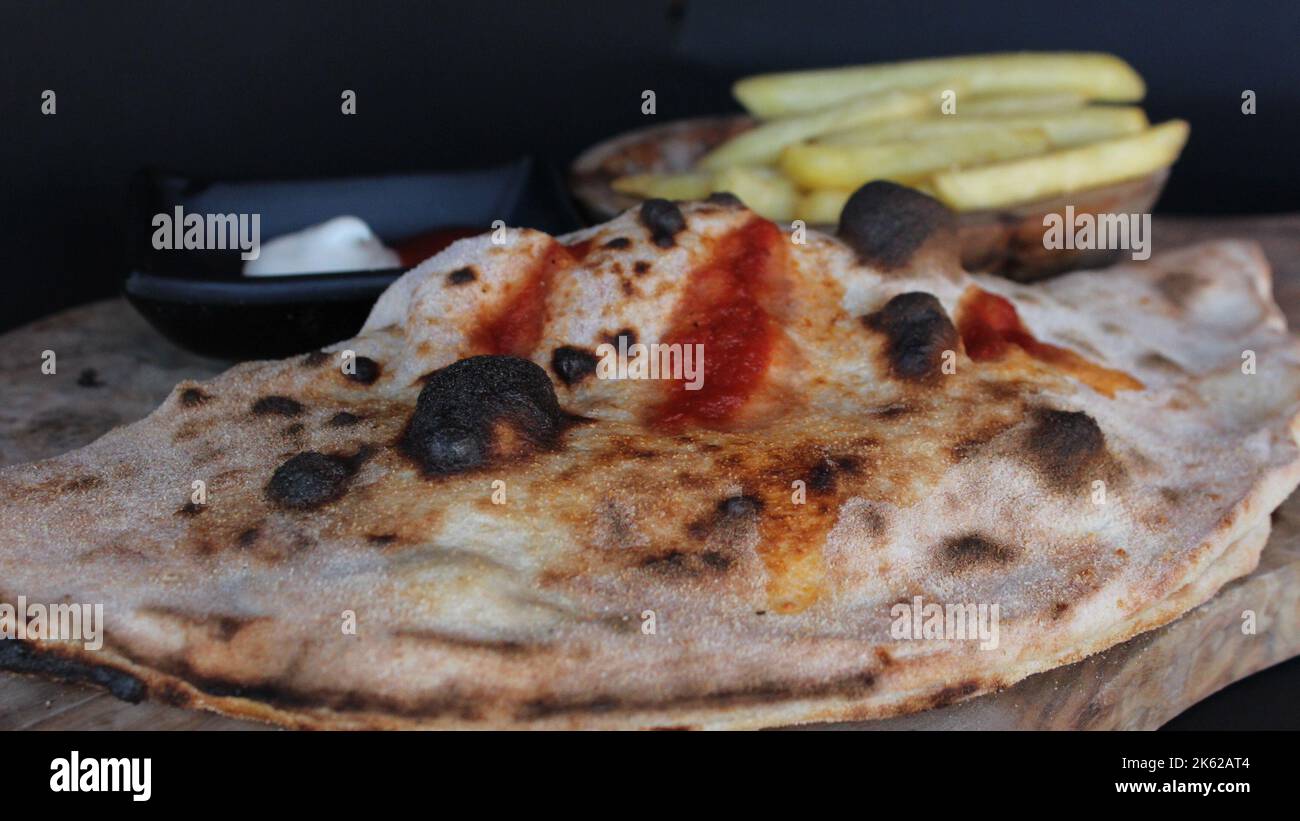Burned pizza hi-res stock photography and images - Alamy