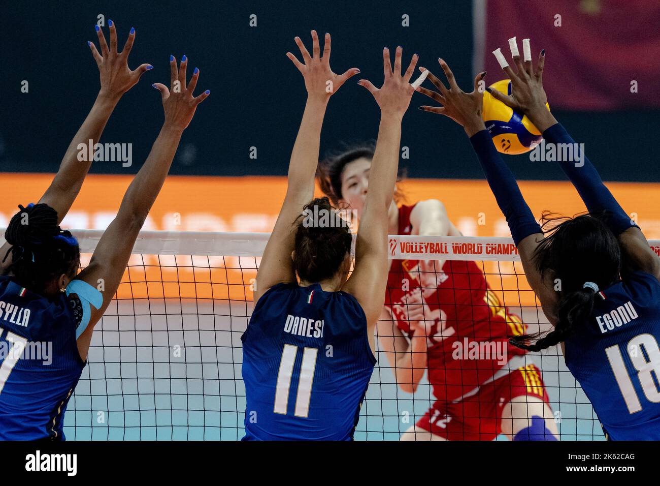 APELDOORN - Fatime Sylla Miryam, Anna Danesi and Paola Ogechi Egonu of ...