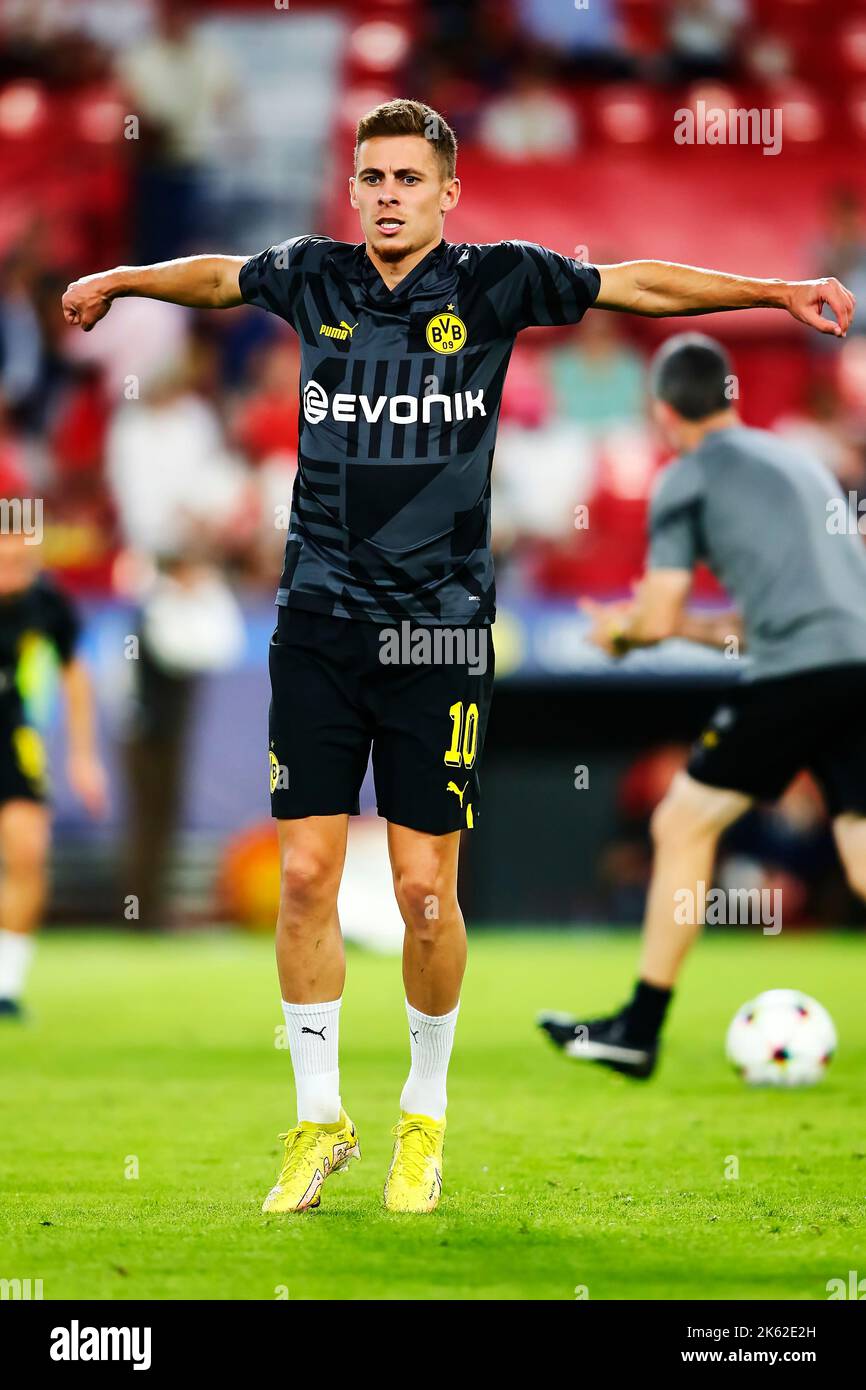 Thorgan Hazard (Borussia Dortmund, #10) Foto: Omar Arnau Stock Photo ...