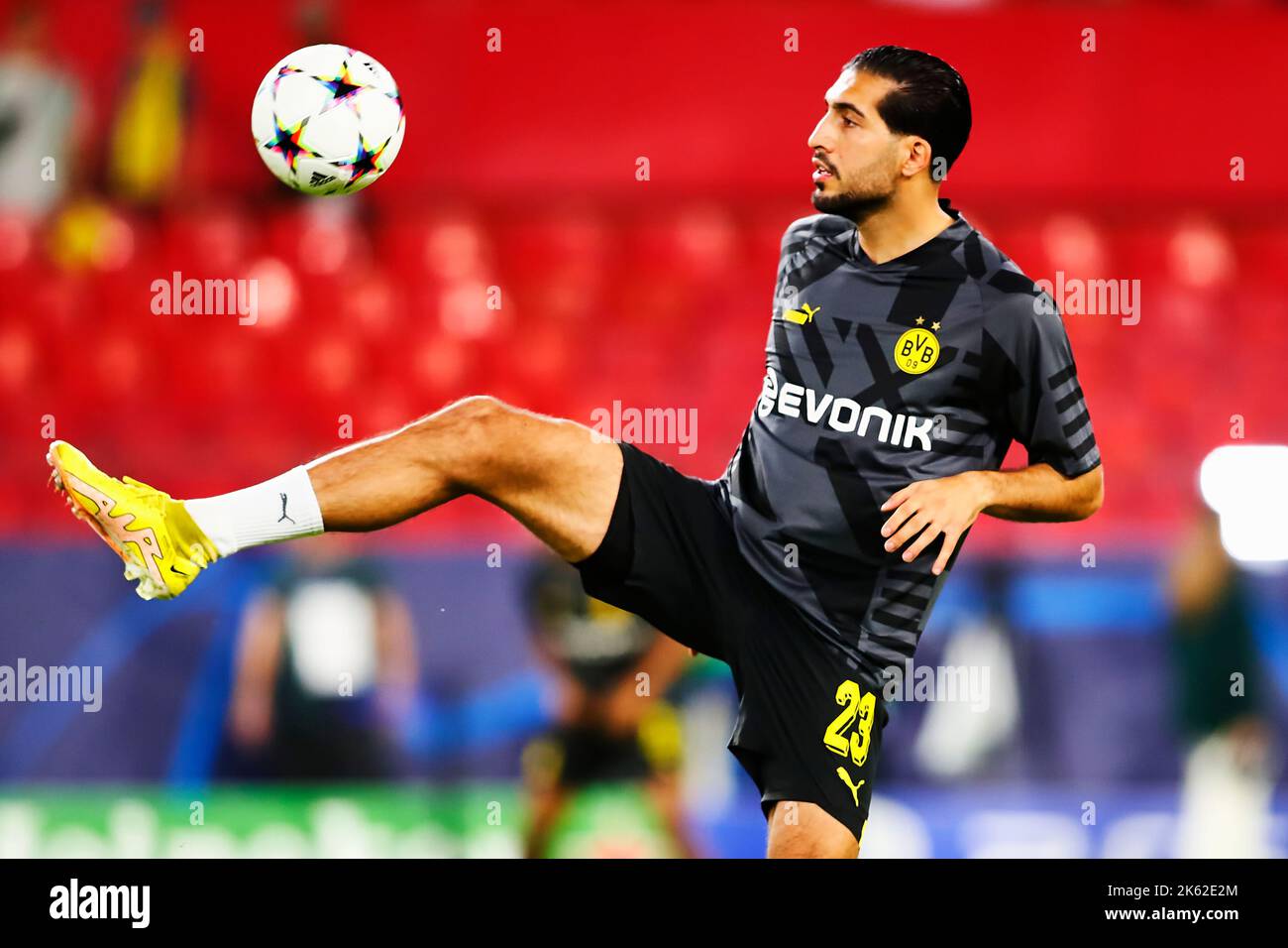 Emre can borussia dortmund hi-res stock photography and images - Alamy