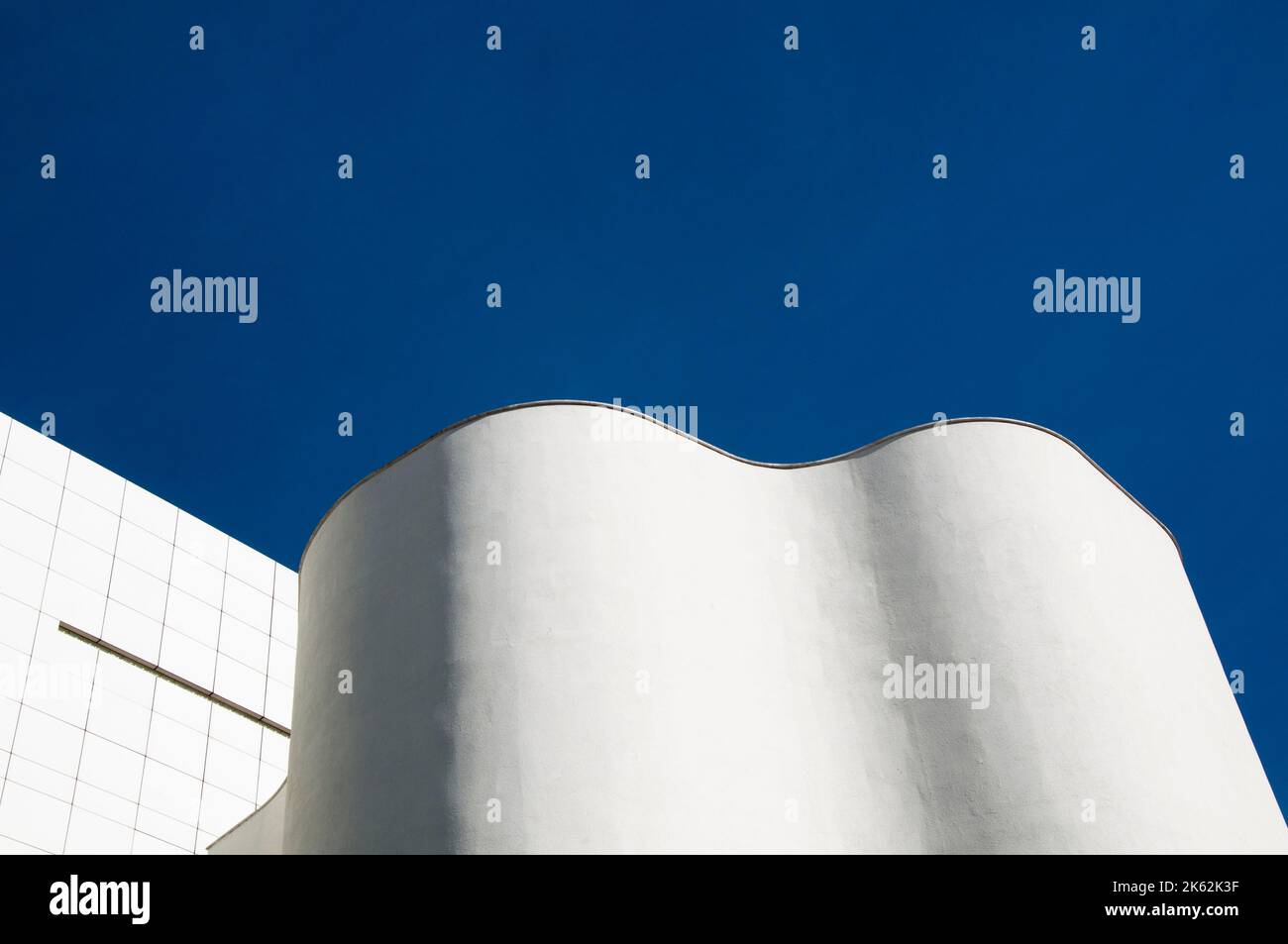 Museu dart contemporani de barcelona museum of contemporary art macba ...