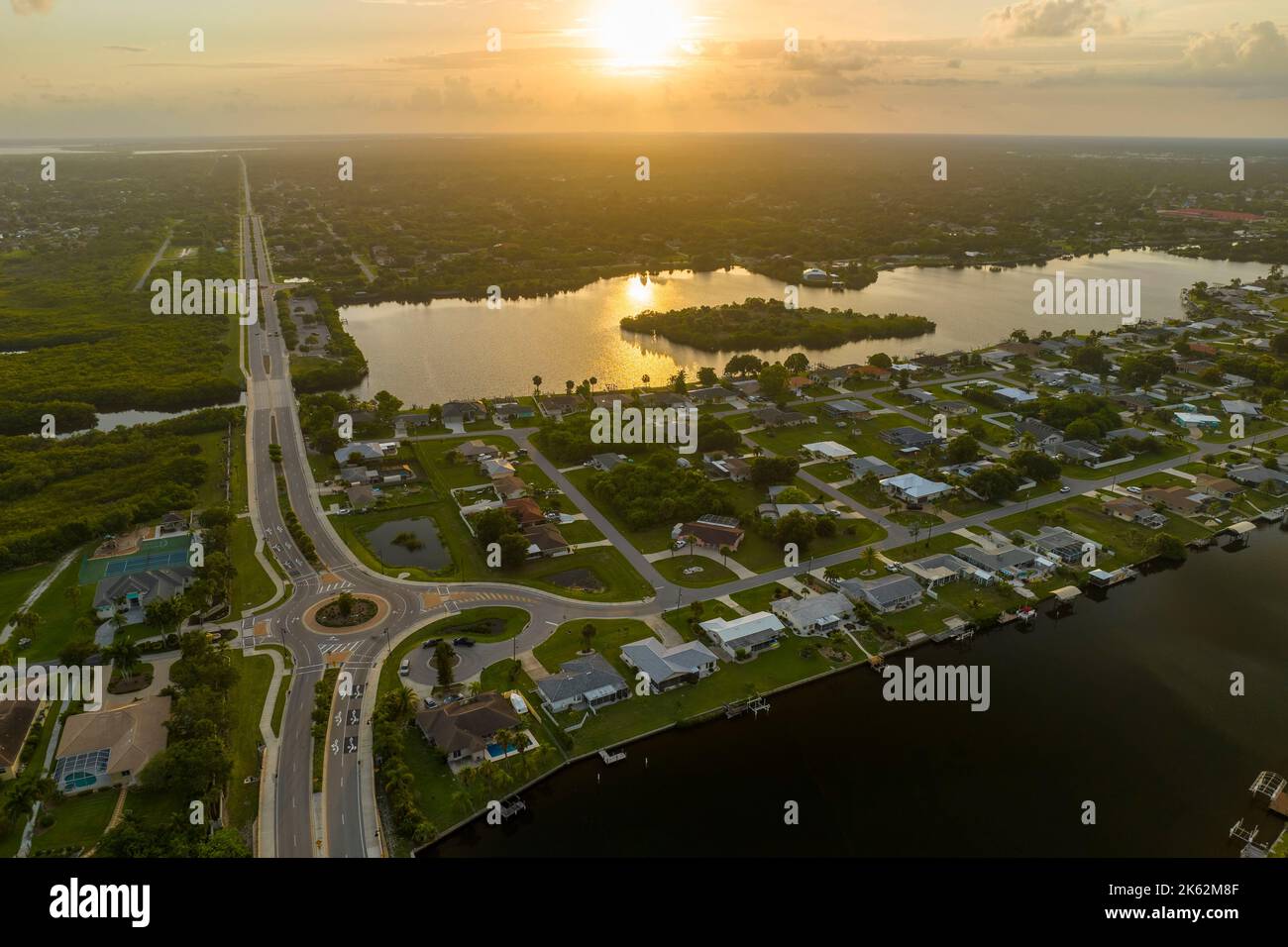 Aerial suburb street roundabout hi-res stock photography and images - Alamy