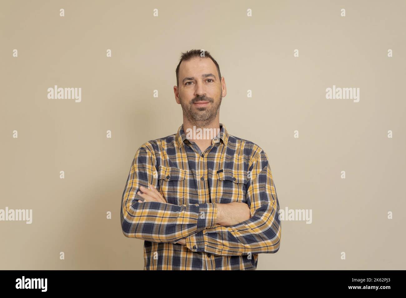 Arms crossed on his chest hi-res stock photography and images - Alamy