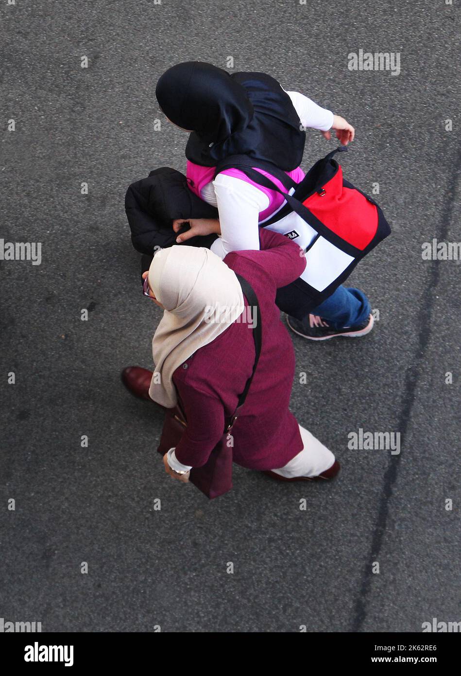 Berlin, Germany. 06th Oct, 2022. 06.10.2022, Berlin. Two young Muslim ...