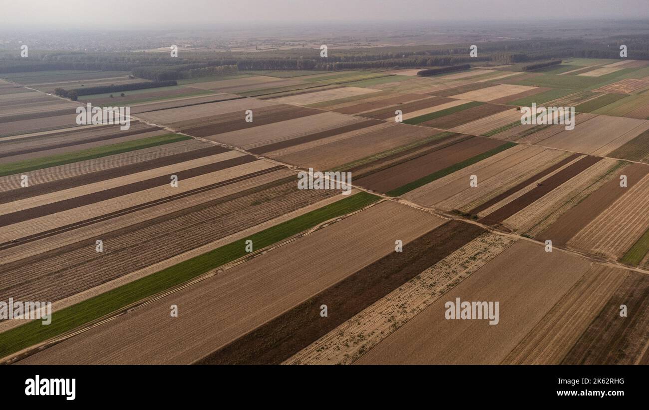 Aerial flight over farm fields hi-res stock photography and images - Alamy