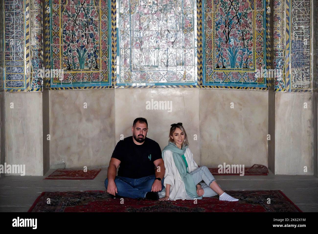 Iran police enforcing dress code hi-res stock photography and images ...