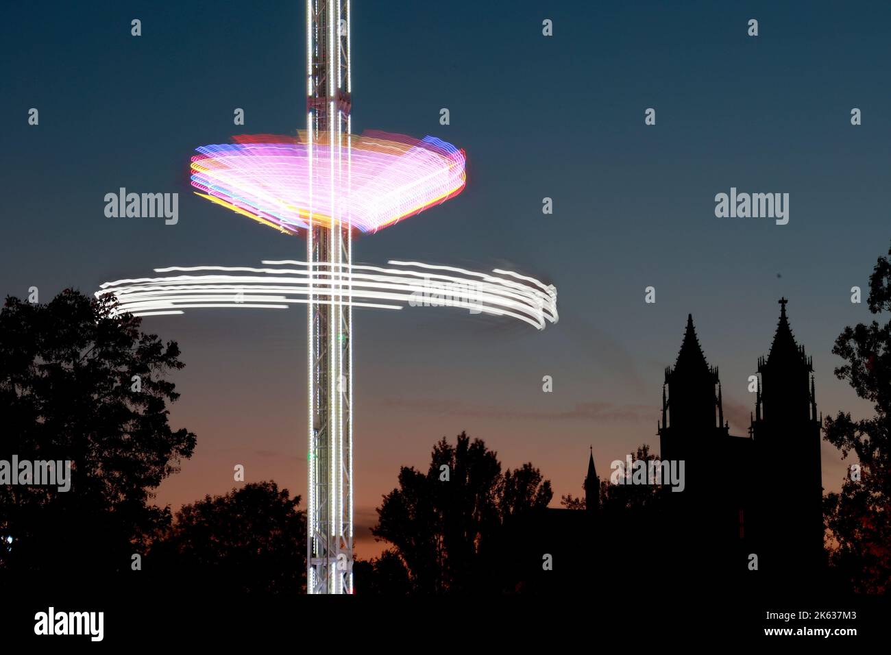 Chain flyer hi-res stock photography and images - Alamy