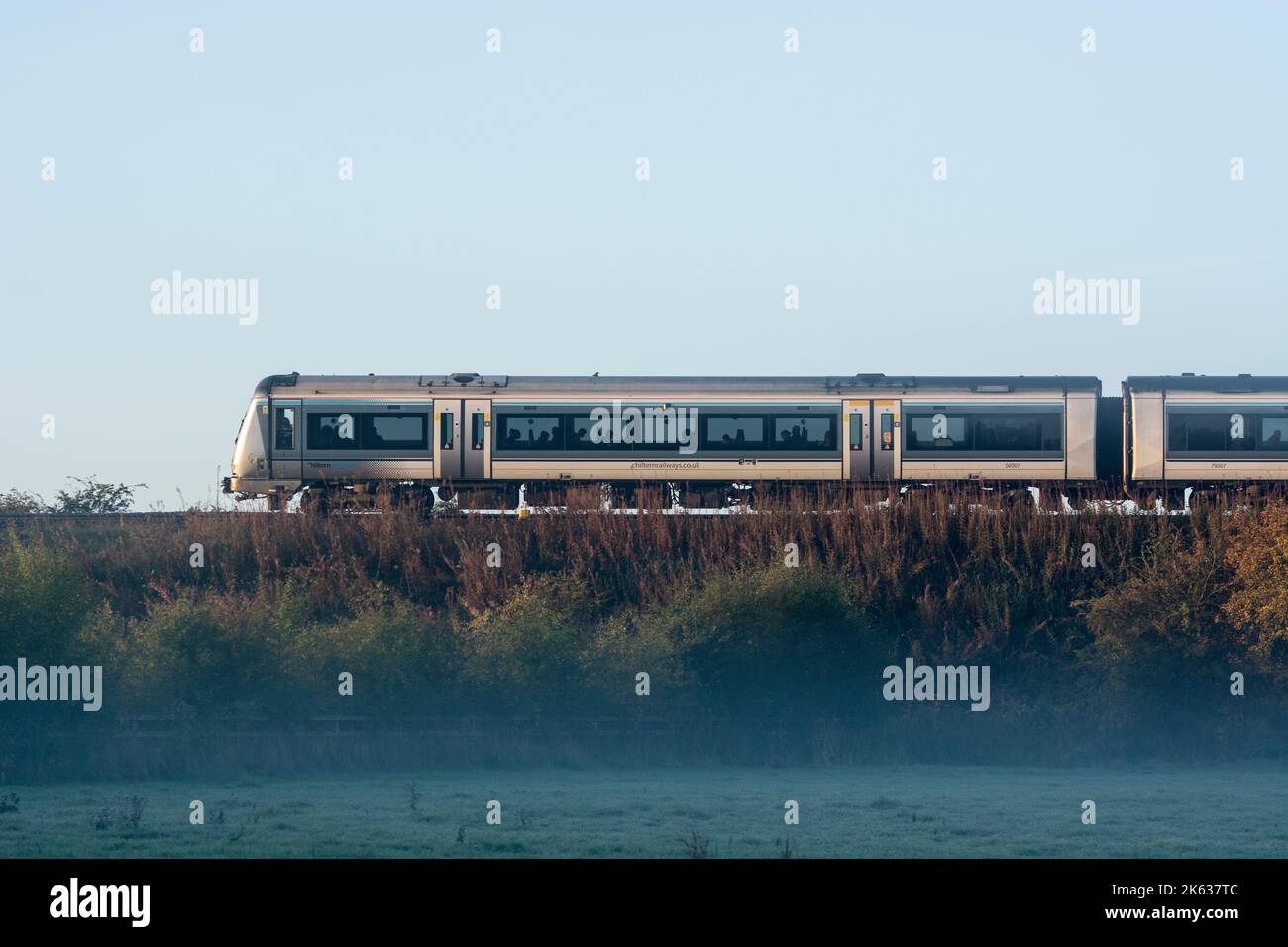 Autumn on the railways hi-res stock photography and images - Alamy