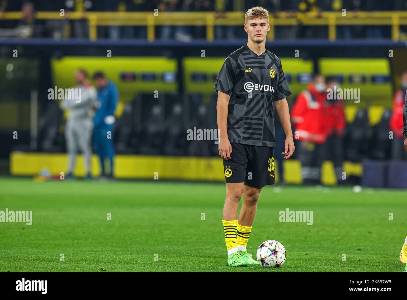 DORTMUND, GERMANY - OCTOBER 11: Tom Rothe of Borussia Dortmund prior to ...