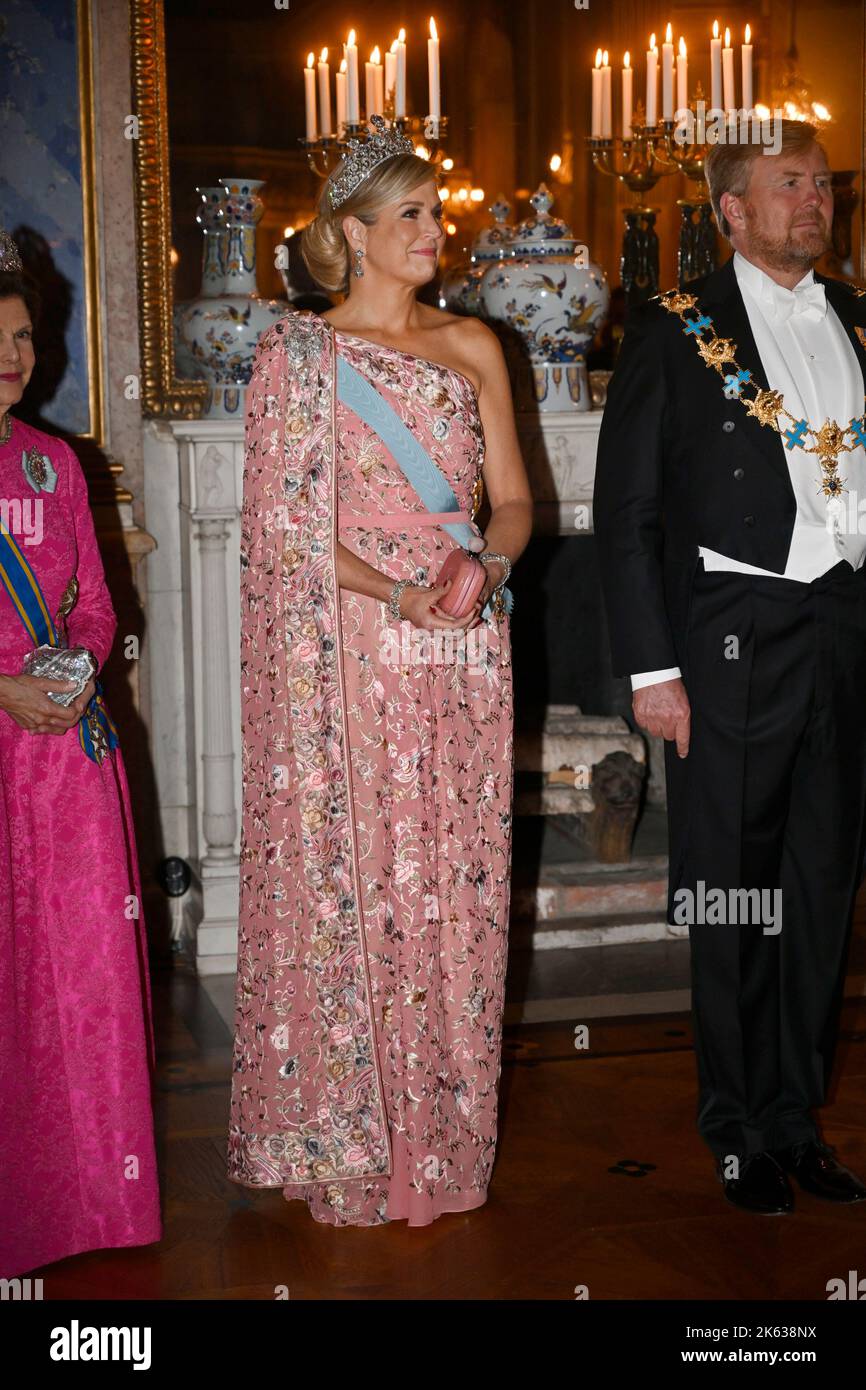 STOCKHOLM 20221011Queen Maxima and King Willem-Alexander before a gala ...