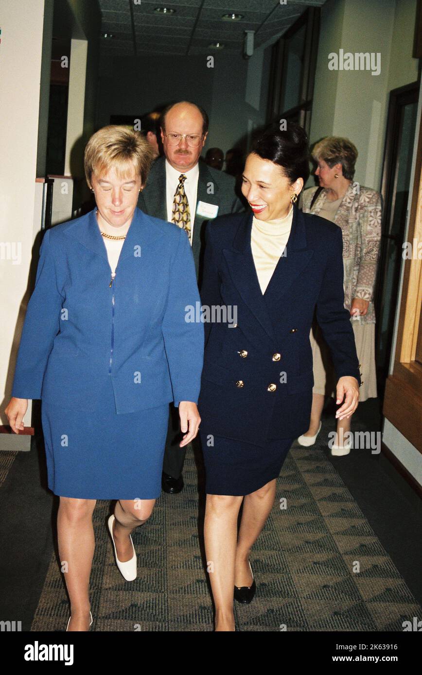 Office of the Secretary - Secretary Alexis Herman in Seattle ...