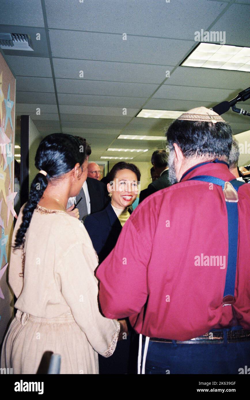 Office of the Secretary - Secretary Alexis Herman in Seattle ...